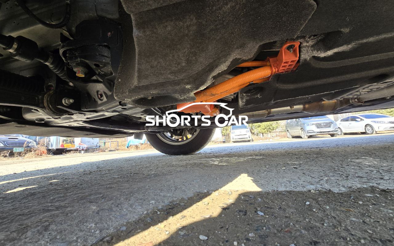 1회 주유 1,080km 시대 개막? 연비 13.5km/L GV80 하이브리드 증거 포착